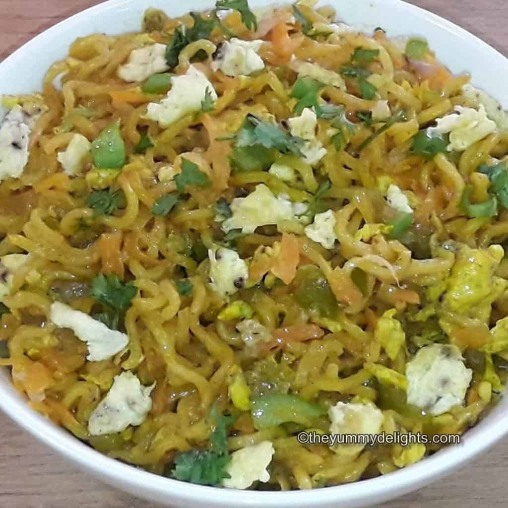 Egg Maggi | Egg Maggi with Vegetables | Street Style Anda Maggi