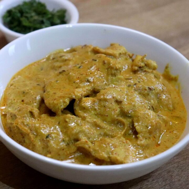 Chicken Pasanda Recipe - The Yummy Delights