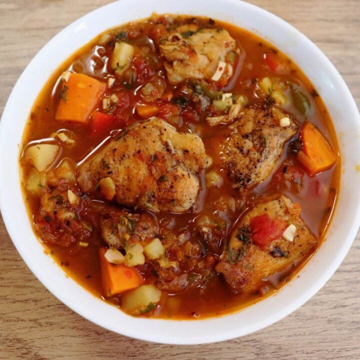 Mediterranean Chicken Stew - The Yummy Delights