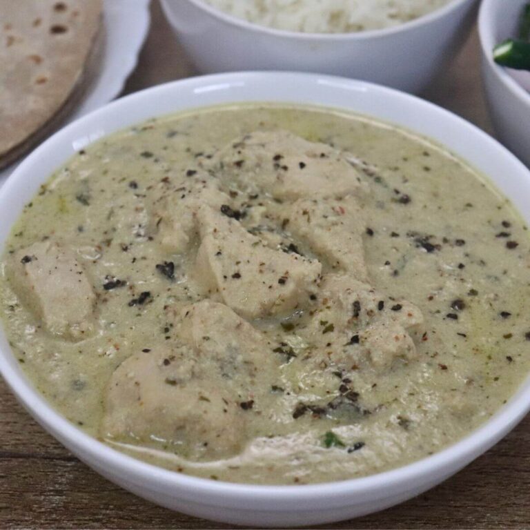 Chicken Kali Mirch (Black Pepper Chicken Curry) - The Yummy Delights