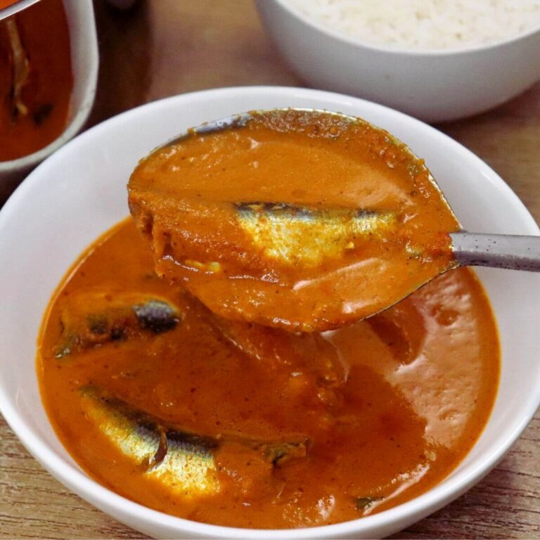Gavran Chicken Curry | Gavran Chicken Rassa - The Yummy Delights