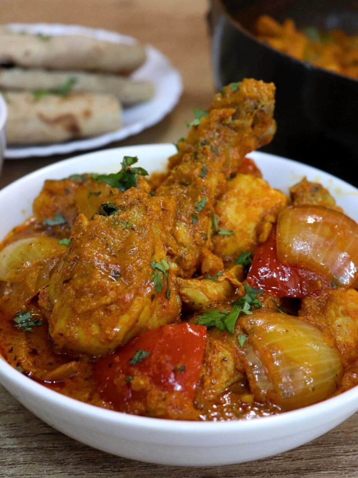 Chicken Dopiaza (Indian Restaurant Style) - The Yummy Delights