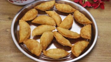 Nevri Recipe (Goan Neureo) - The Yummy Delights
