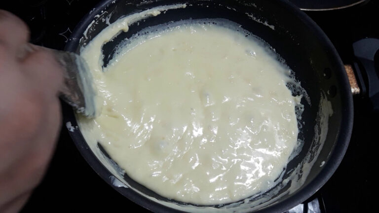Instant Mawa (Khoya) Recipe - Ready in 5 minutes The Yummy Delights