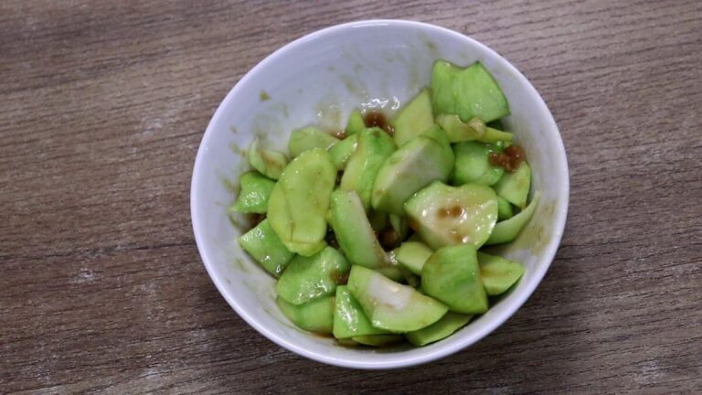 Torachi Uddamethi Recipe | Goan Raw Mango Curry - The Yummy Delights